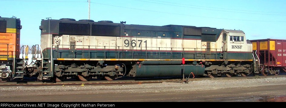 BNSF 9671